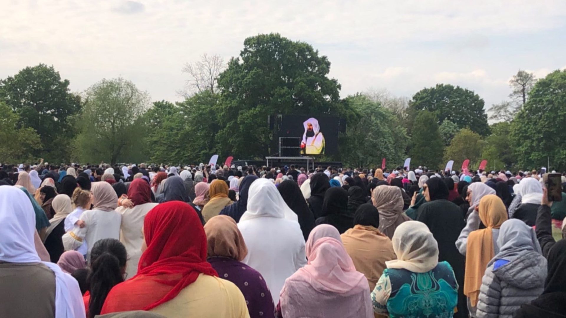 Thousands of Muslims gather at the park for Eid celebrations marking ...