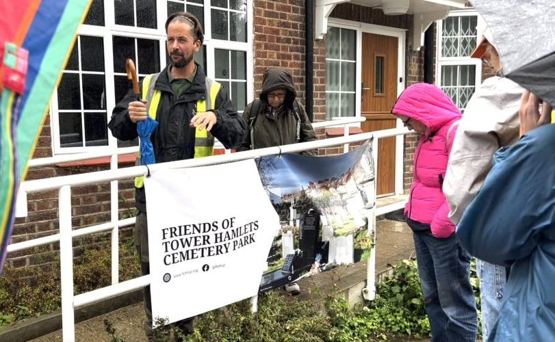 WATCH: Foraging on the rise in Mile End park